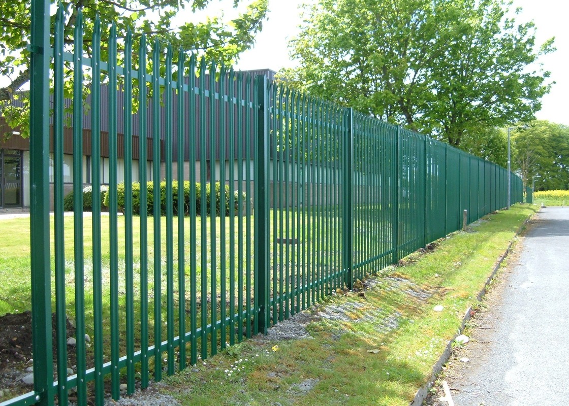 2.75m Long By 2.4m High Steel Palisade Security Fencing Hot Dipped ...