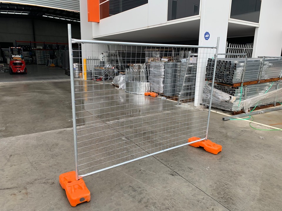 Rustproof Temporary Metal Fence Panels , 2.1x2.4m Galvanised Weld Mesh ...