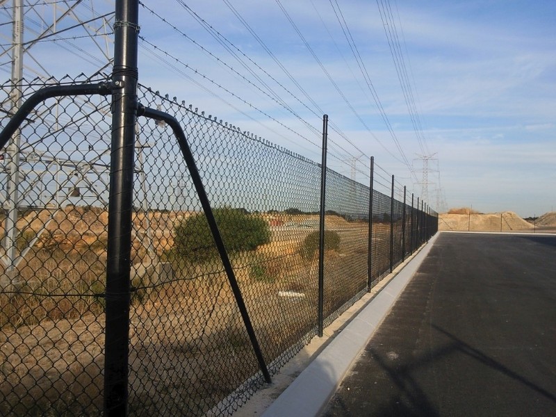 Black Pvc Coated 5 Foot Steel Chain Link Fencing Lightweight