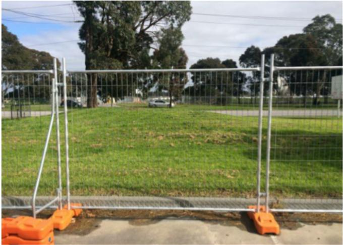 Pre HDG Tall 2.1m Temporary Steel Fencing Portable Welded Wire With Clamps