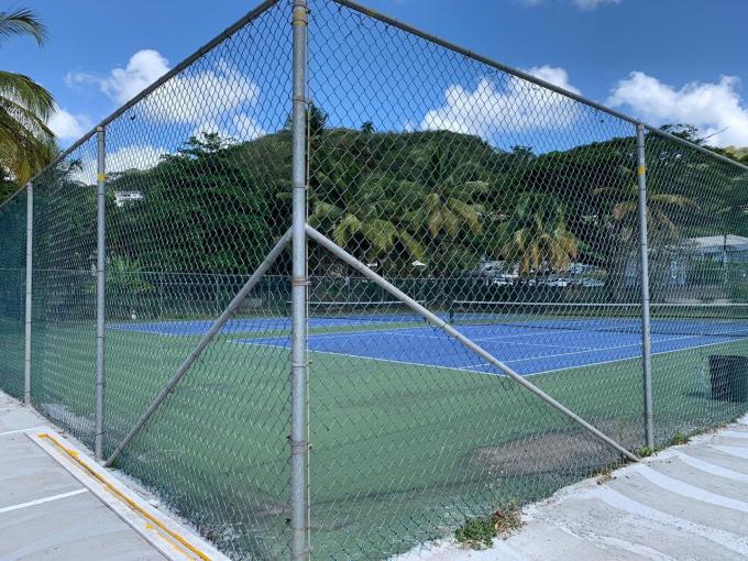 ISO Heavy Duty 2.4m High Steel Chain Link Fencing Diamond Wire