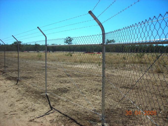 Barbed Wire Mesh 6ft Height Steel Chain Link Fencing With Hot Dip ...