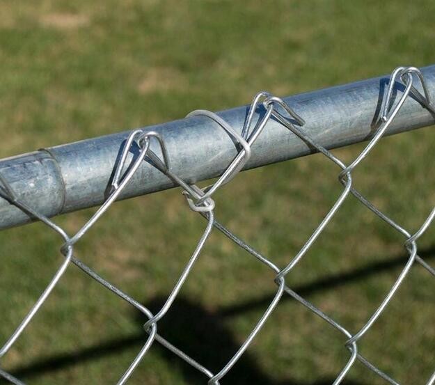 Hdg Wire Mesh 6feet Steel Chain Link Fencing 50mm×50mm Backyard