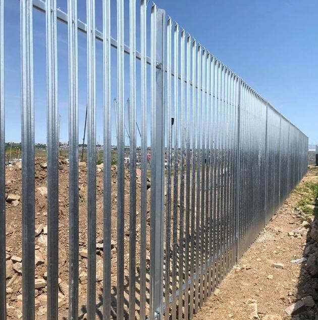 3 Rail Triple Pointed Steel Palisade Fencing Include Fixing